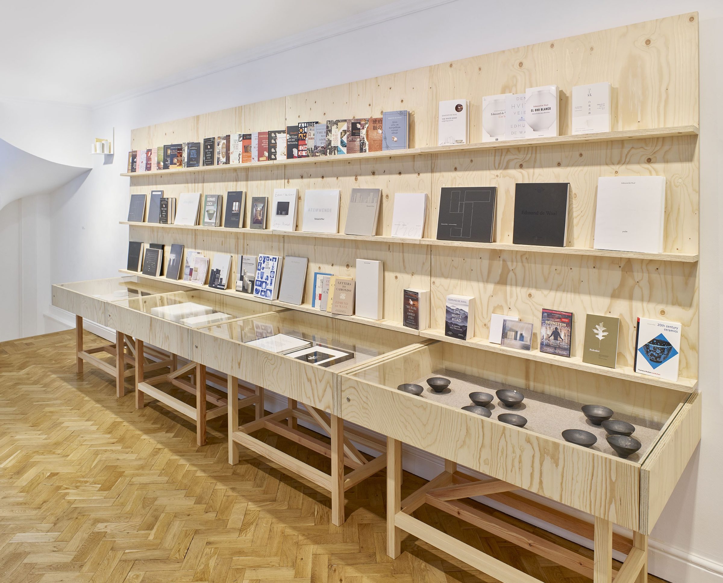 de Waal + – Making - Edmund de Waal